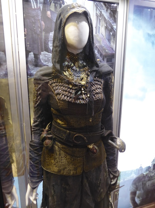 Hollywood Movie Costumes and Props: Ariane Labed's Assassin's Creed ...