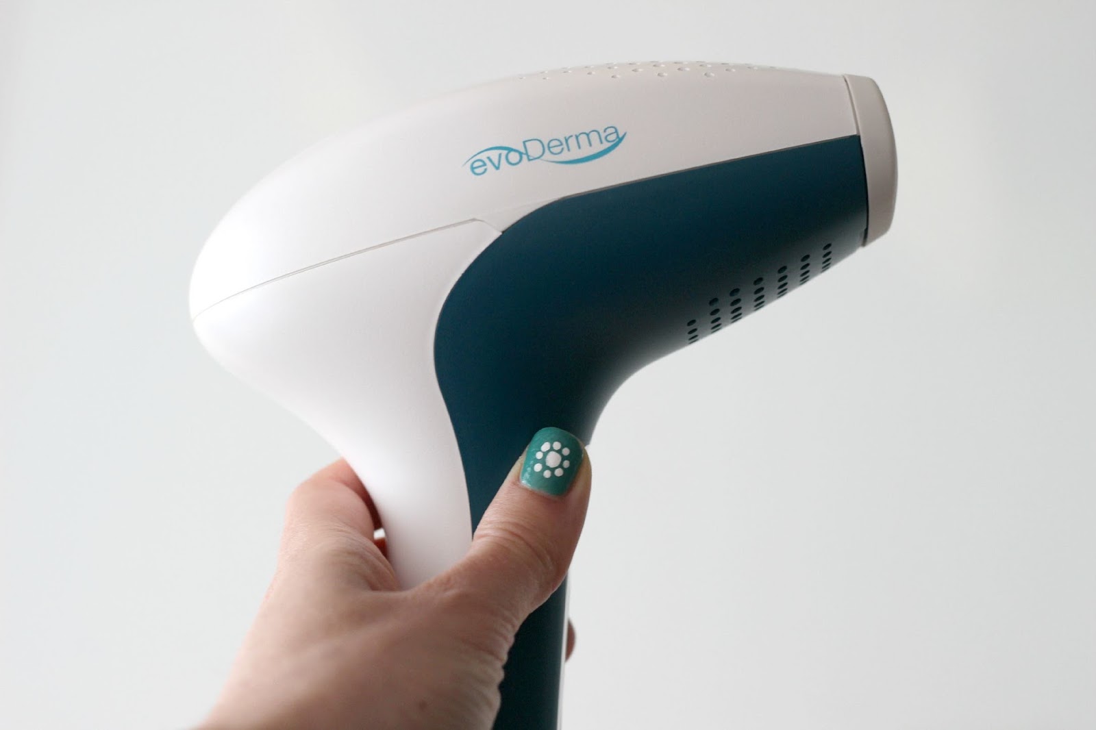 EvoDerma ELITE Advanced IPL Hair Removal Device | Review + Demo ...