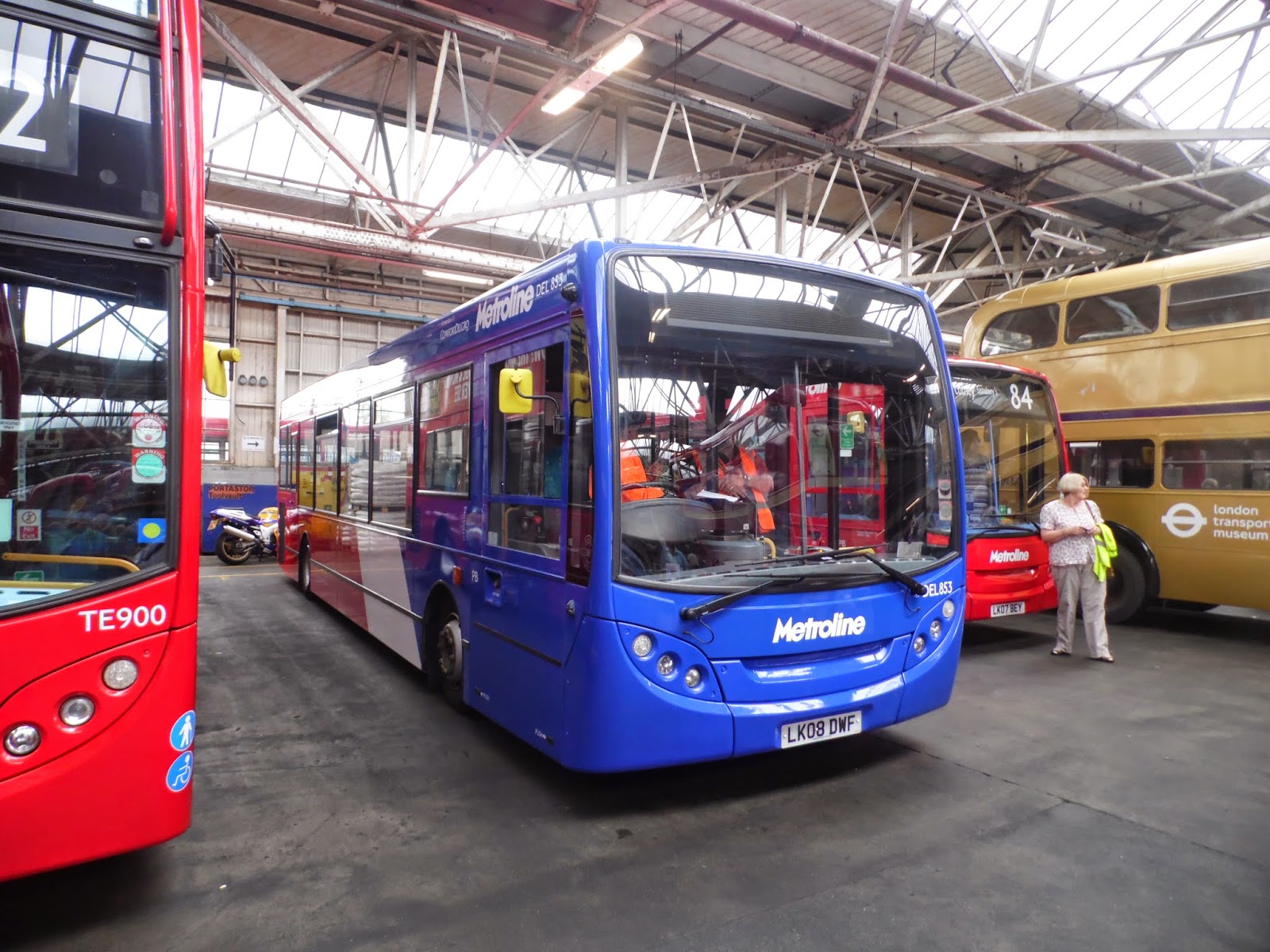 Tom London & Surrey Bus Blog: Metroline Potters Bar Garage Open Day ...