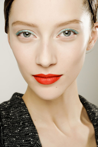 La Gazette des Demoiselles: 3 façons de porter un rouge à lèvres rouge