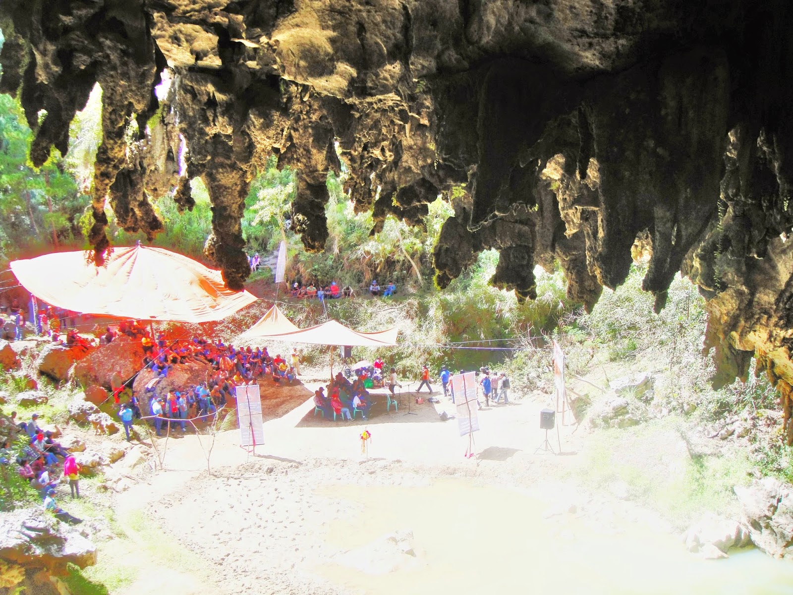 Cordillera village' crier : Sagada's Balangagan Cave, an underground ...