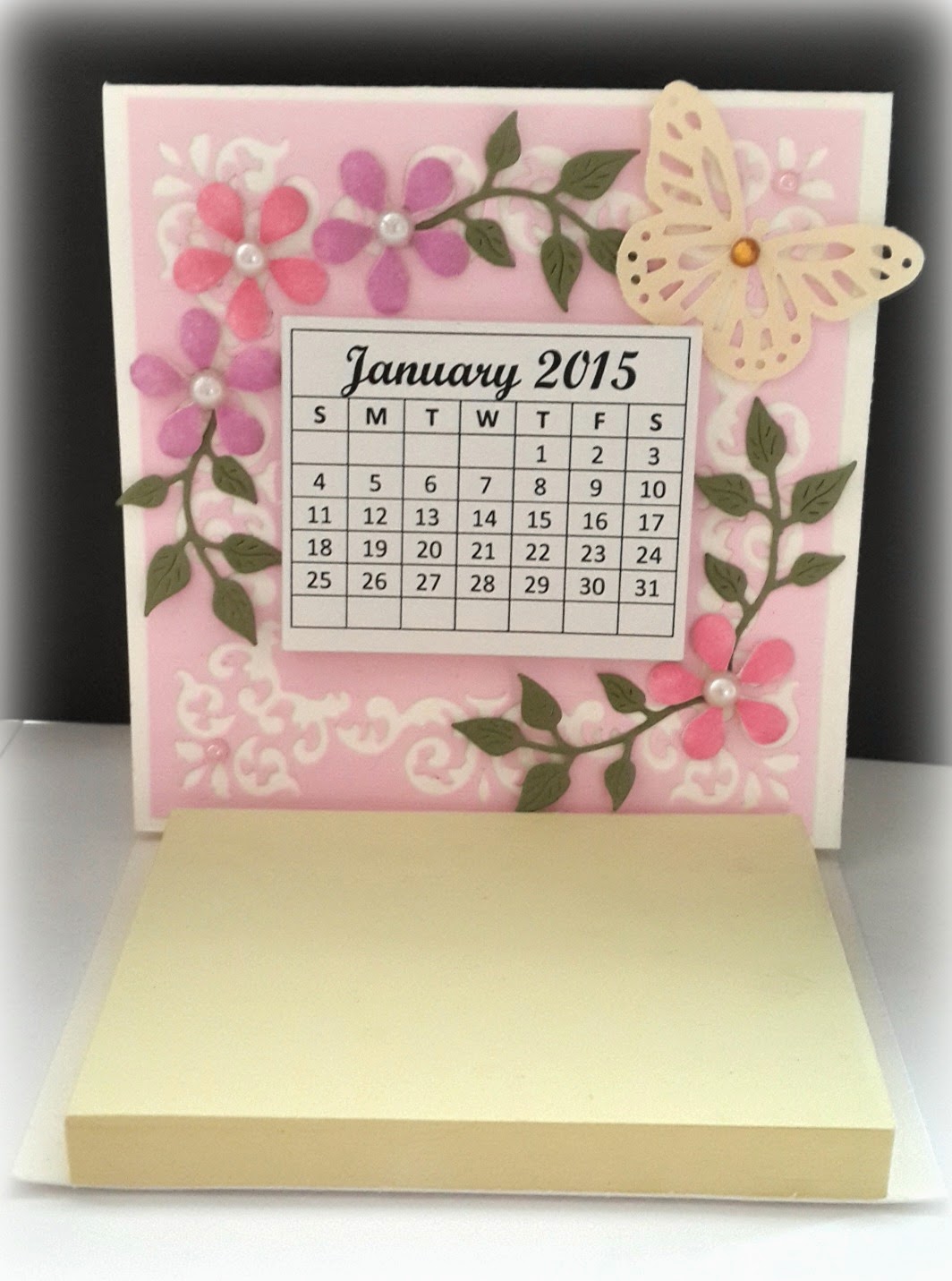 Paperie Expressions: Floral Layout, Desktop Calendar with Post it notes ...