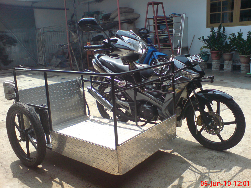 Modifikasi Motor untuk Difabel: Modifikasi Motor Roda 3 untuk Pengguna ...