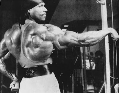 Worldwide Bodybuilders: Vintage American moustached muscle Mike Christian