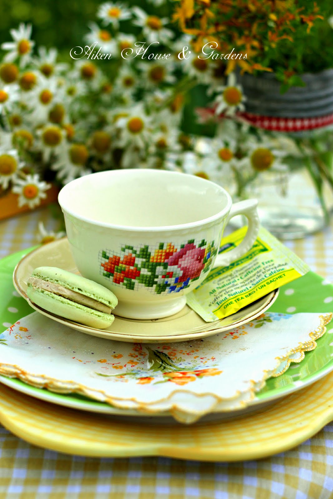 Aiken House & Gardens: Sunshine Yellow Afternoon Tea