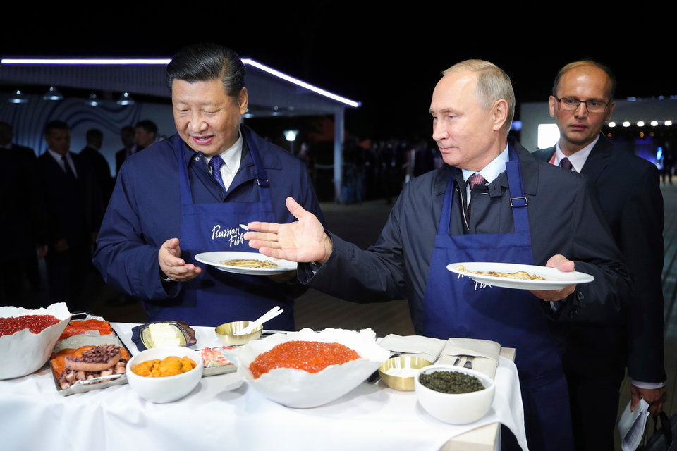 Photos: Vladimir Putin As Well As Eleven Jinping Made Russian Pancakes ...