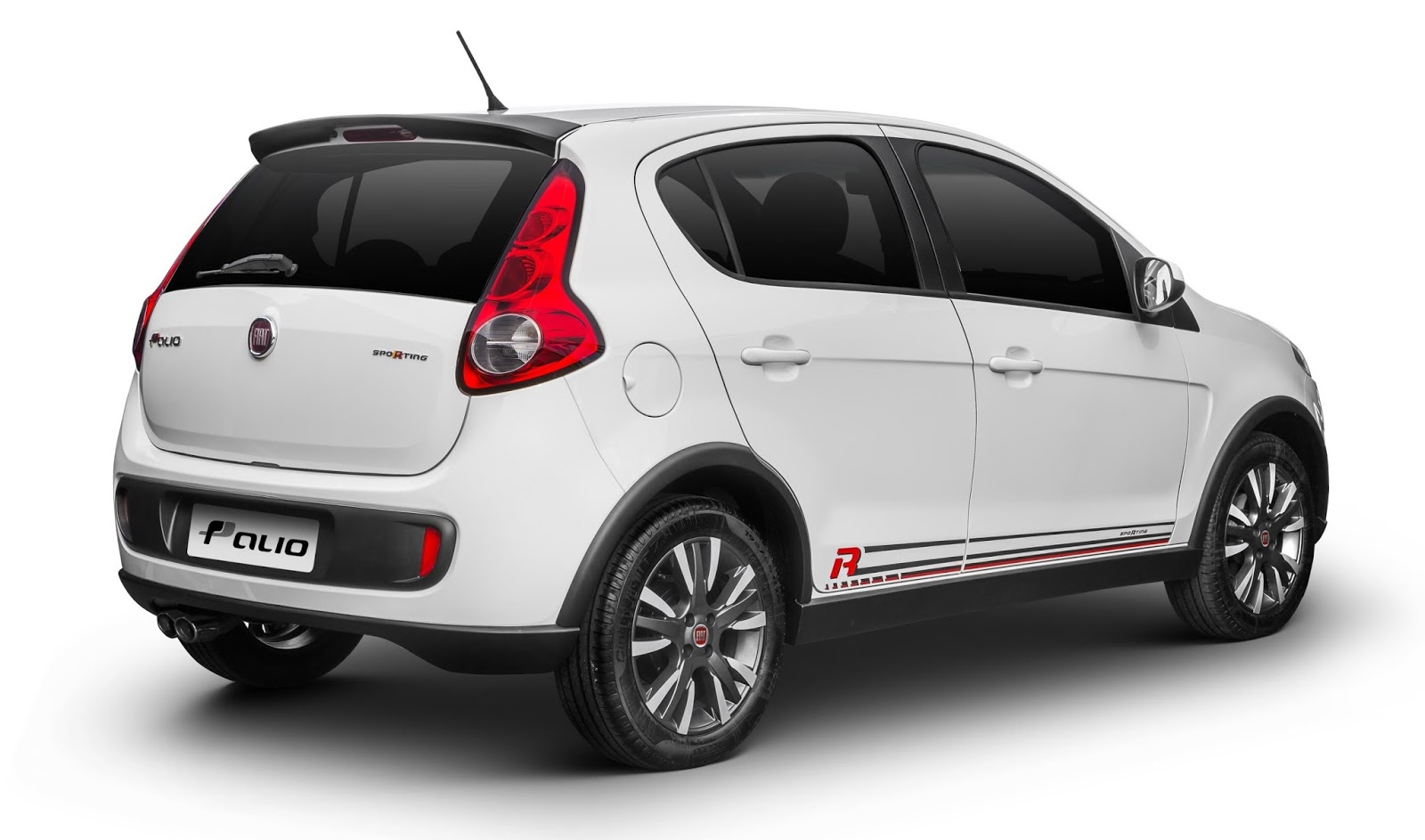 Fiat Palio chega com novos equipamentos na linha 2017