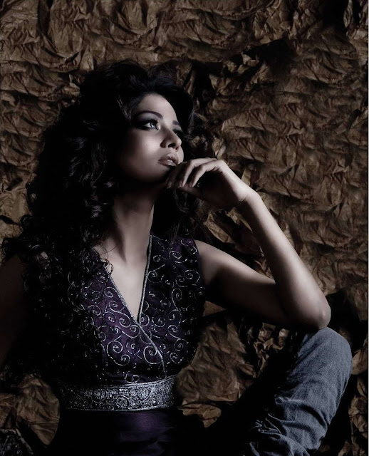 Fashion Mania : Pakistani Model And Actress Jia Ali Good Looking Pictures