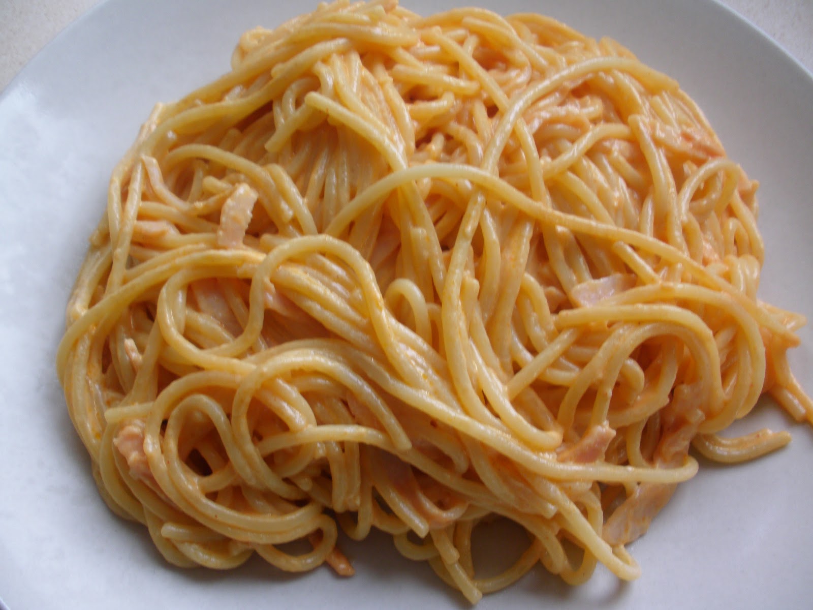 Come to cook: Σπαγγετι με ροζ σαλτσα