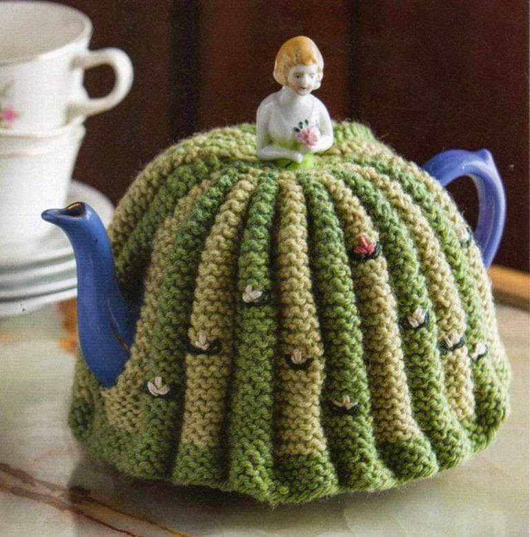 Knitting Now and Then: My Favourite Tea Cosy