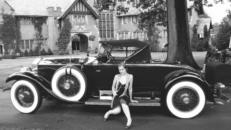26 Charming Photos of Cool Girls Posing With Their Cars in the 1920s ...