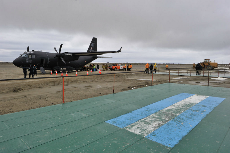 desarrollo defensa y tecnologia belica: BASE MARAMBIO: SPARTAN ATERRIZA ...