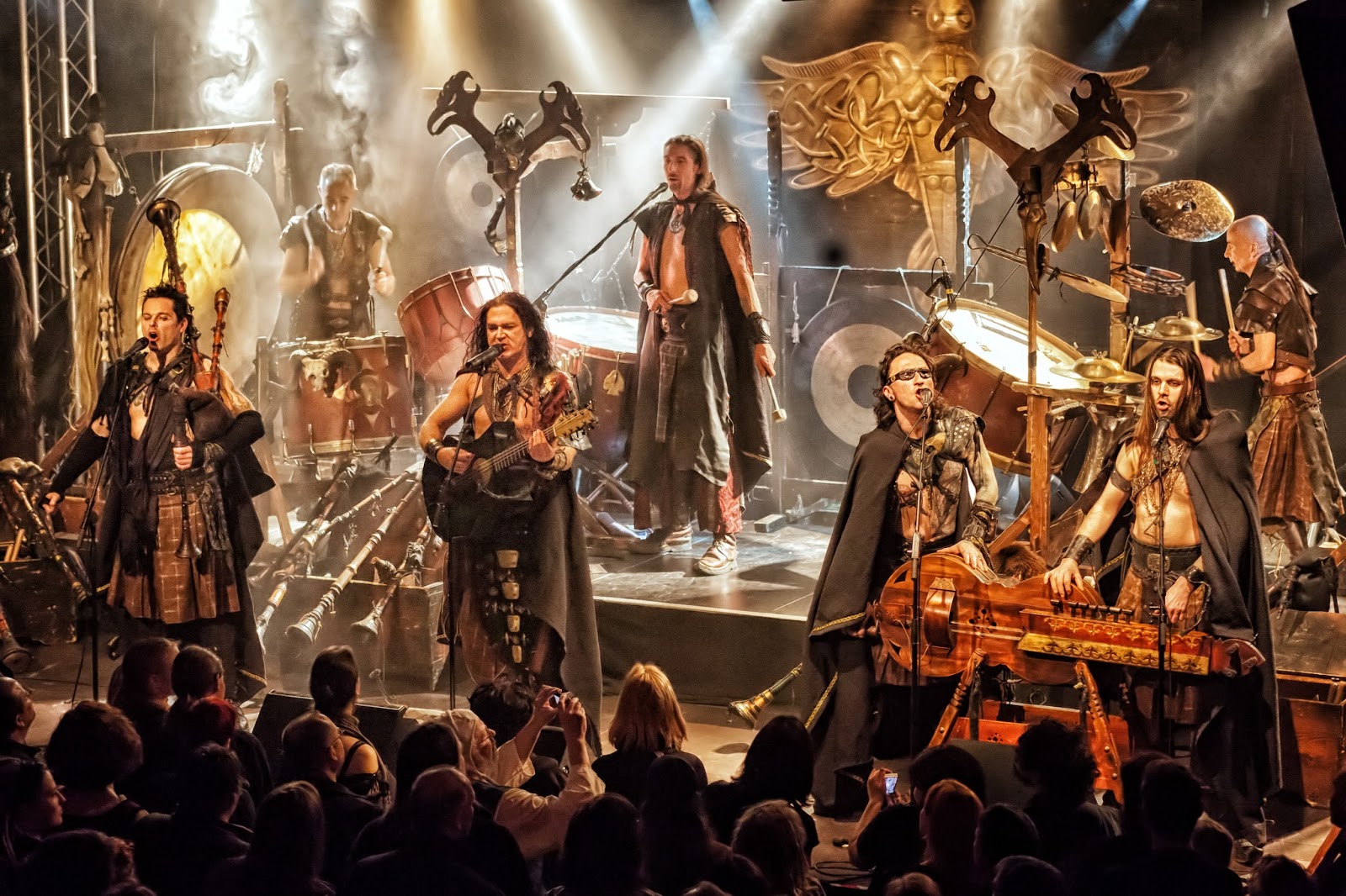 Unileventv: CORVUS CORAX JUEVES 8 DE OCTUBRE PASAGÜERO‏