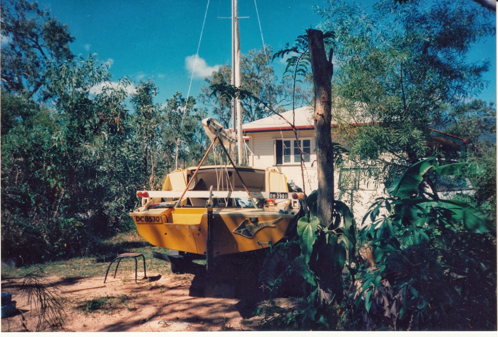 Waterways : Hartley 16 boat handling and navigation