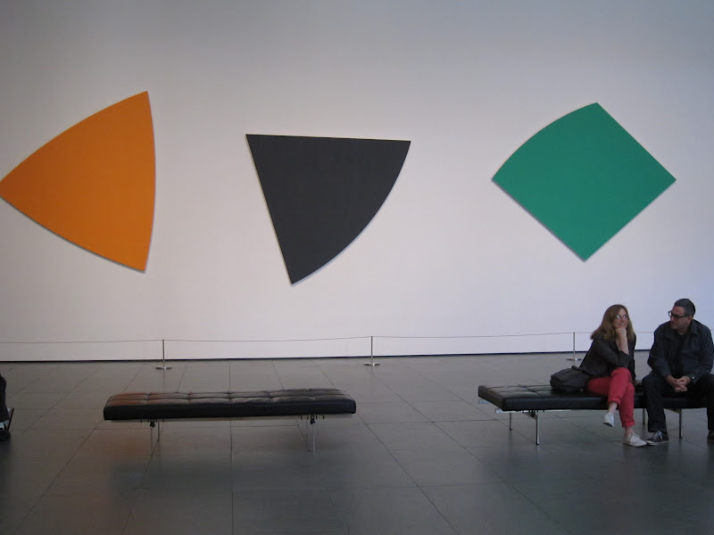 A LA RECHERCHE DE - IN SEARCH OF...: Ellsworth Kelly at MOMA