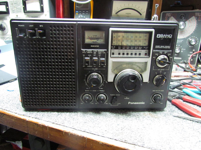 Panasonic RF-2200 Mini-Restoration Crawls Backward (When Alarmed)