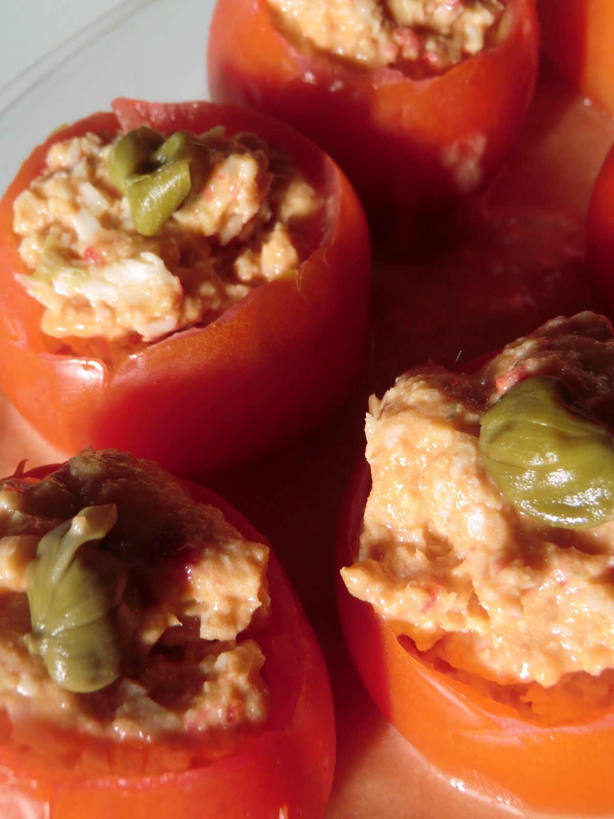 Siba-Rita: Tomates rellenos fríos / Cold stuffed tomatoes