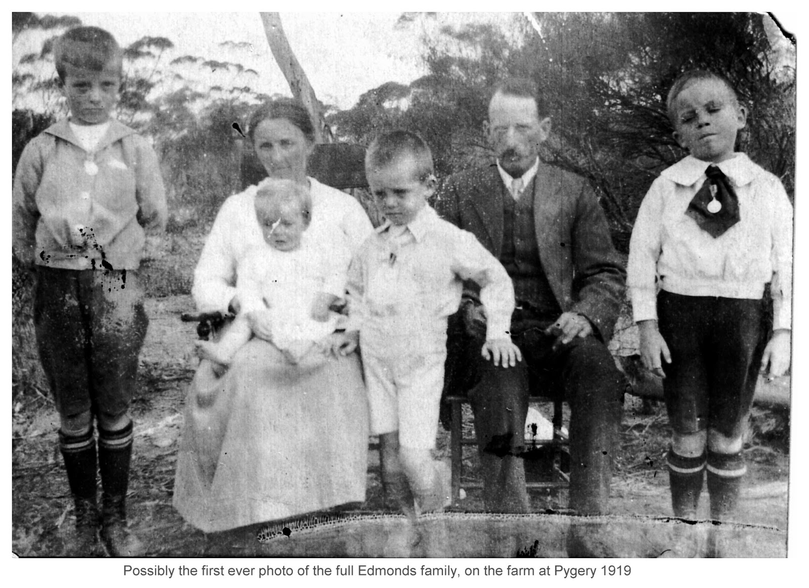 STIRRING THE BONES: Edmonds Family (Pygery)