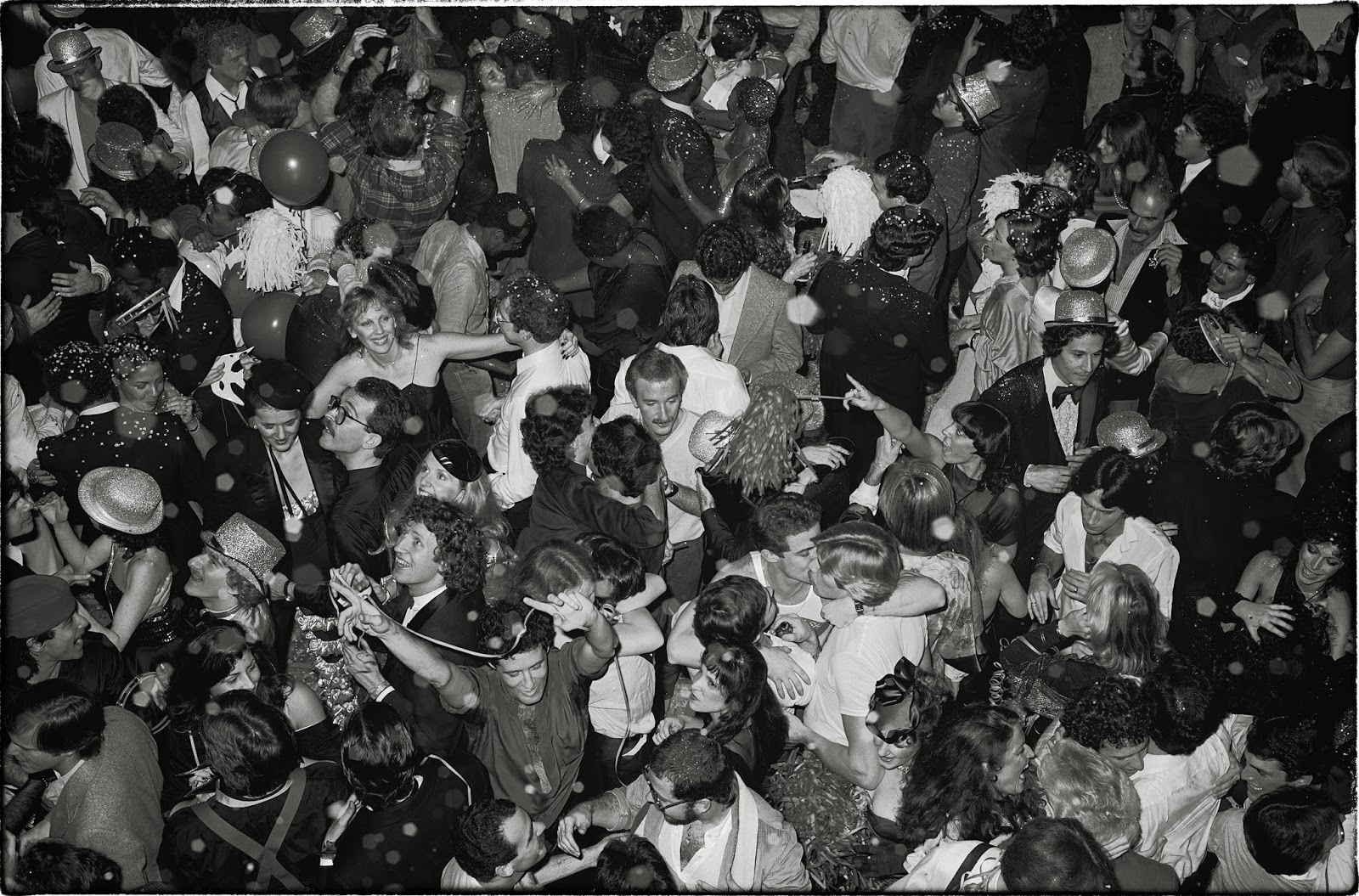 ELIZABETH AVEDON JOURNAL: TOD PAPAGEORGE: Studio 54, 1978-1980