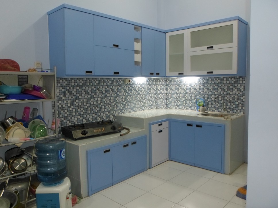 Kitchen Set Bentuk L Warna Biru Handle Tanam Furniture Semarang ...