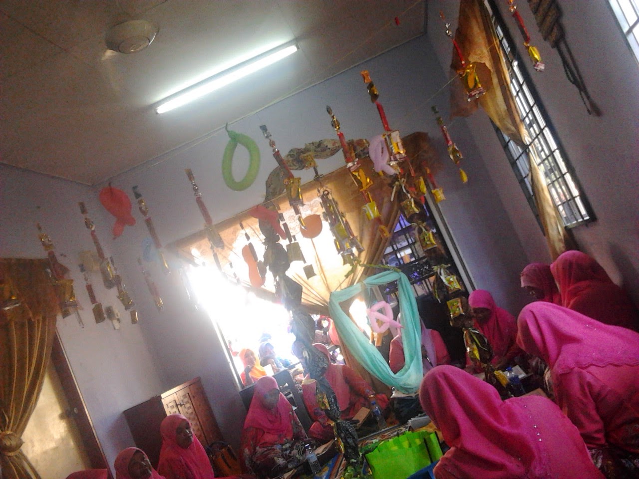 Buai Rayyan Buai Berendoi ~ Buai Rayyan Berendoi