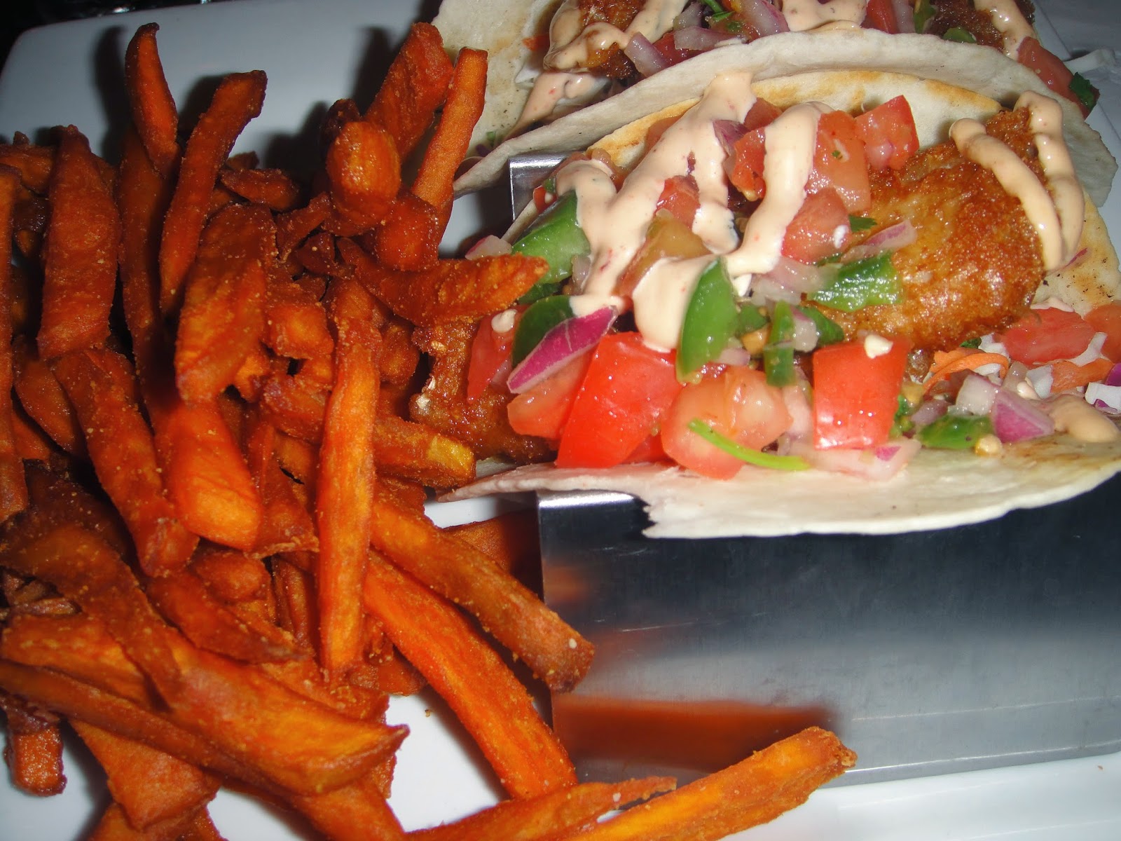 Lunch and Lit: Little Pub