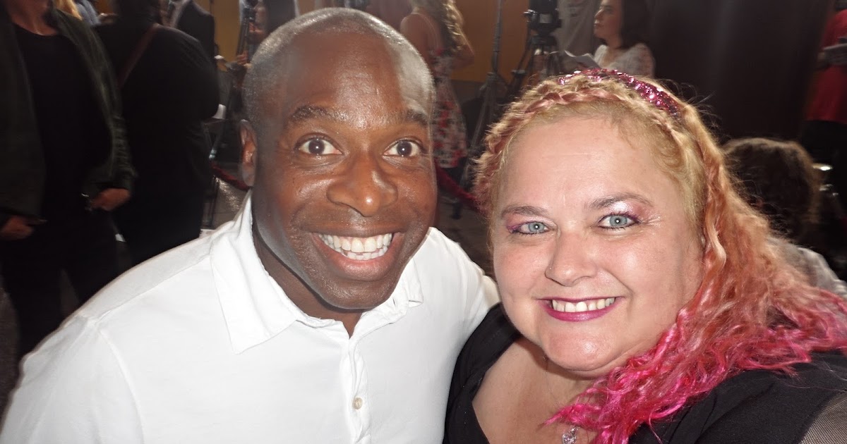 Thinking Pink: Pinky's Fandance - Phill Lewis