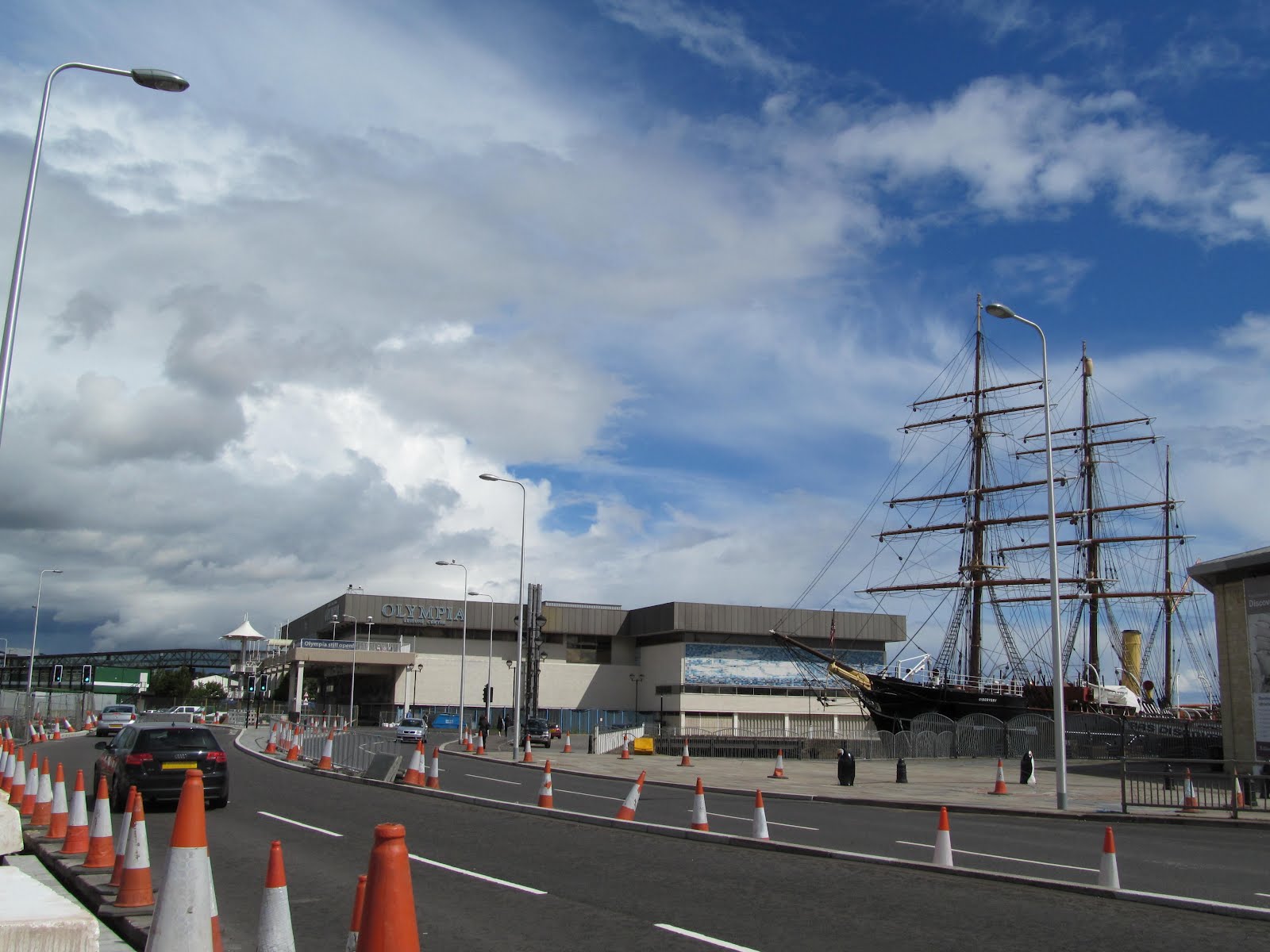 Dundee Photos - City of Discovery: Discovery Point - RRS Discovery ...