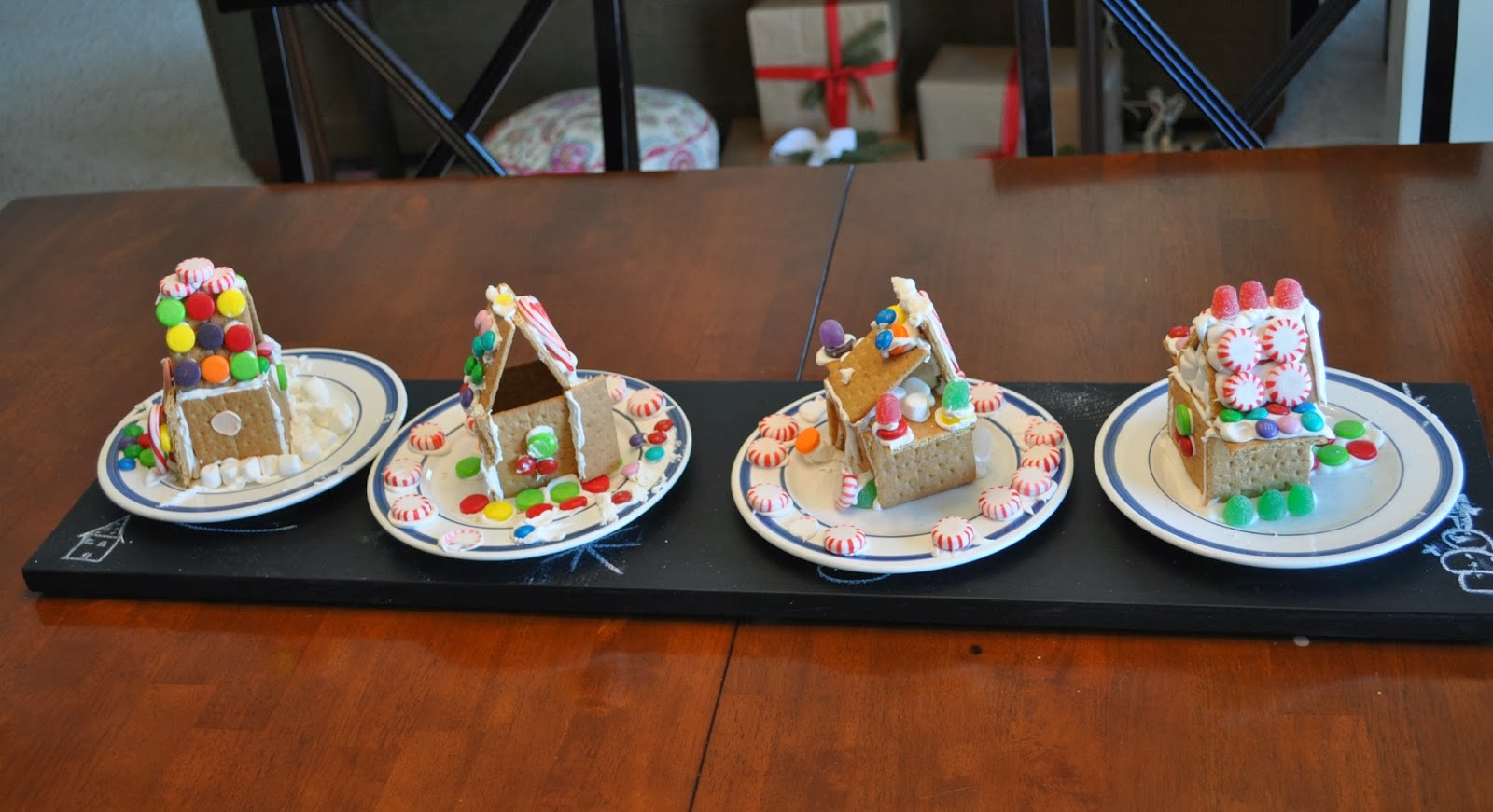 the colored door: Make your own Gingerbread snow (glue)