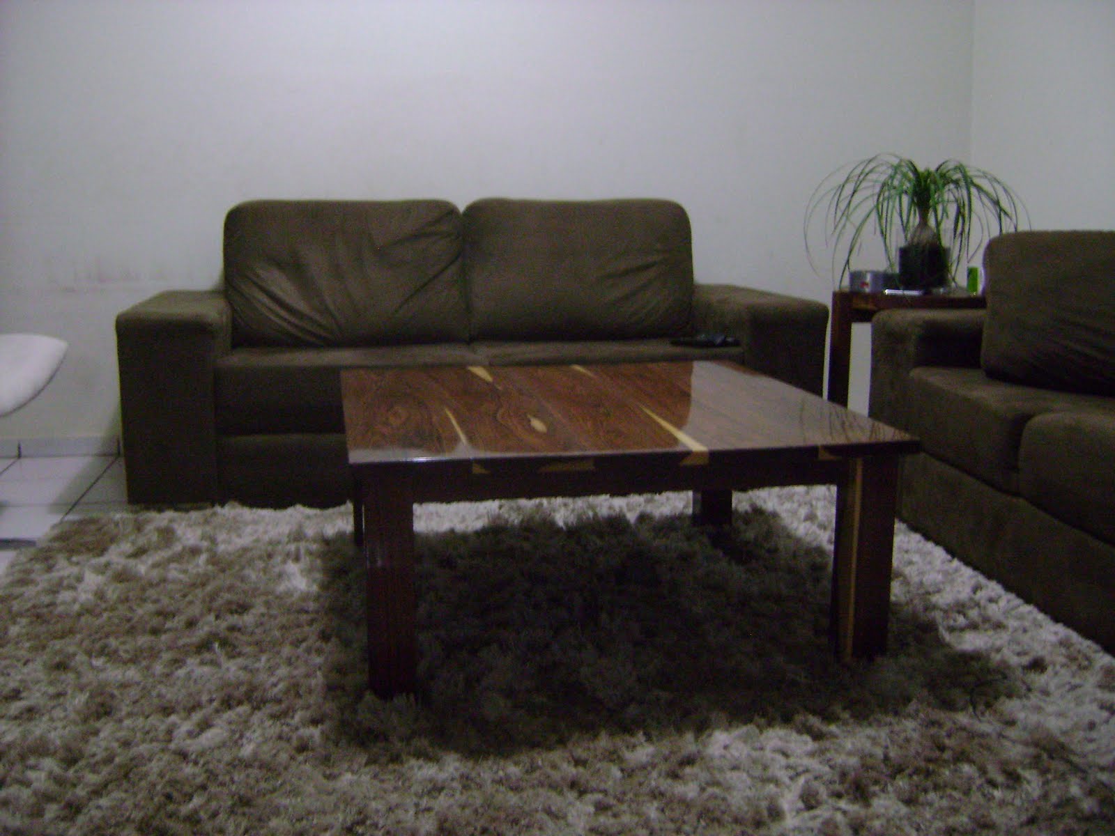 móveis de madeira: mesa de jacarandá