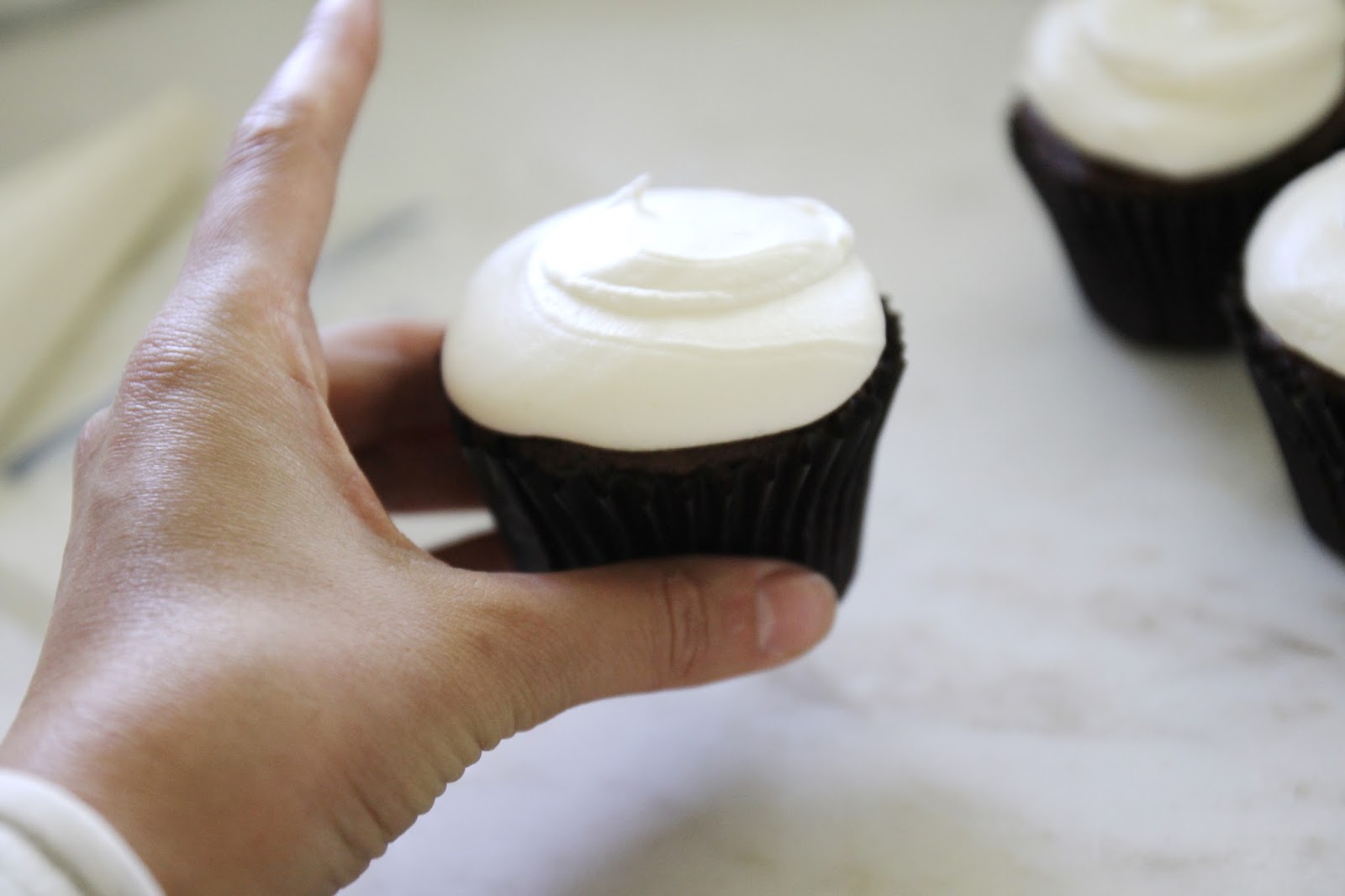 The Best Super Soft Buttercream Icing + Robin’s Egg Enamelware is ...