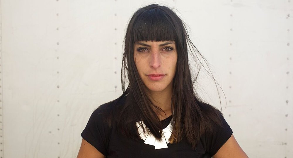 MOON RIBAS - LA ARTISTA D'AVANTGUARDA CYBORG QUE DETECTA TERRATRÈMOLS ...