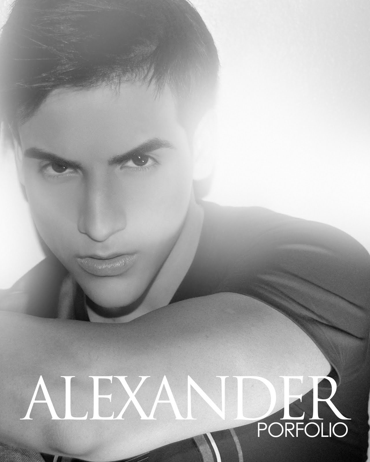 Teatro Blog PR: Nuestros Actores: Alexander Torres