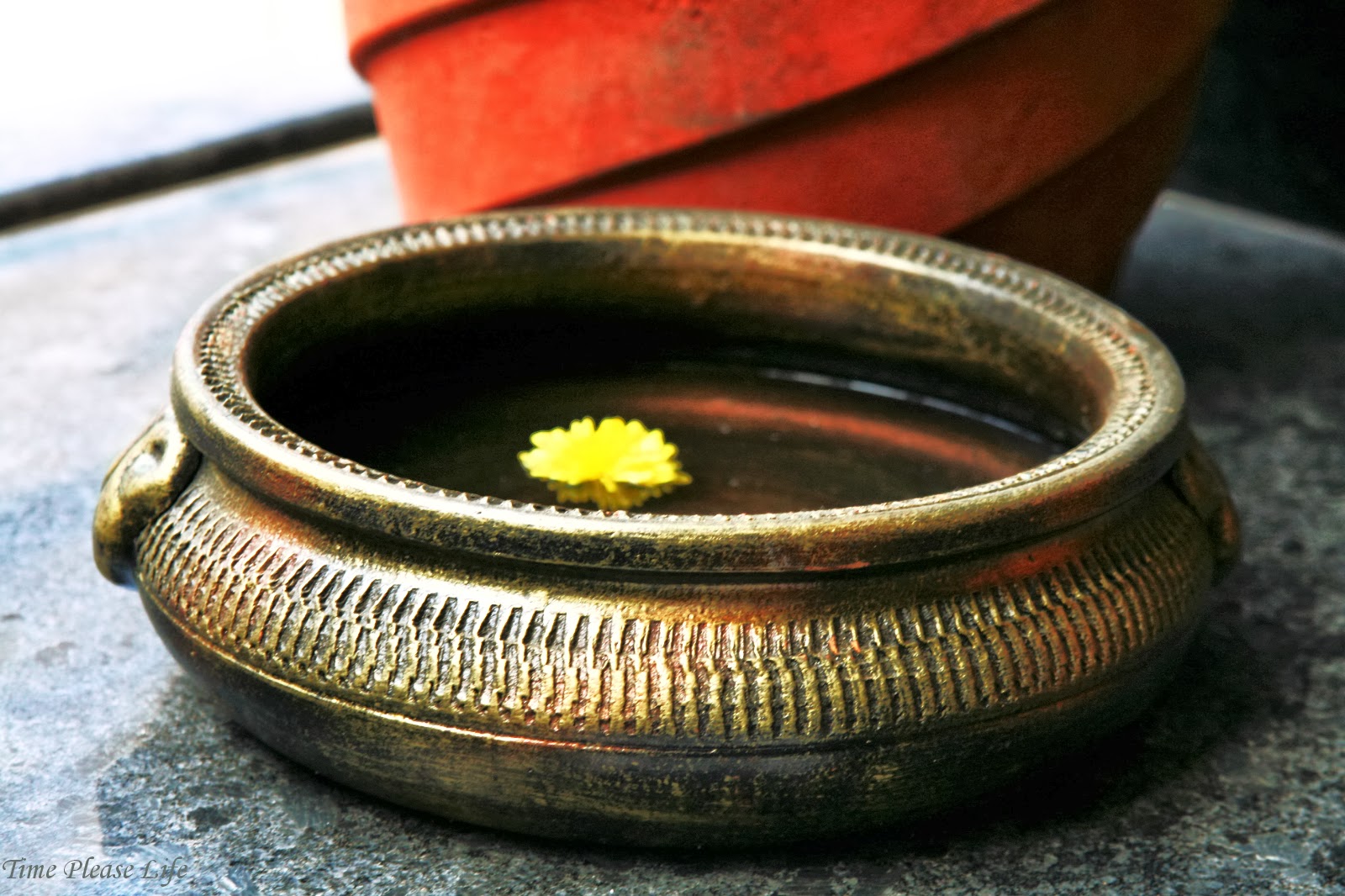 Time Please Life!!: Street Steal - Terracotta Urli