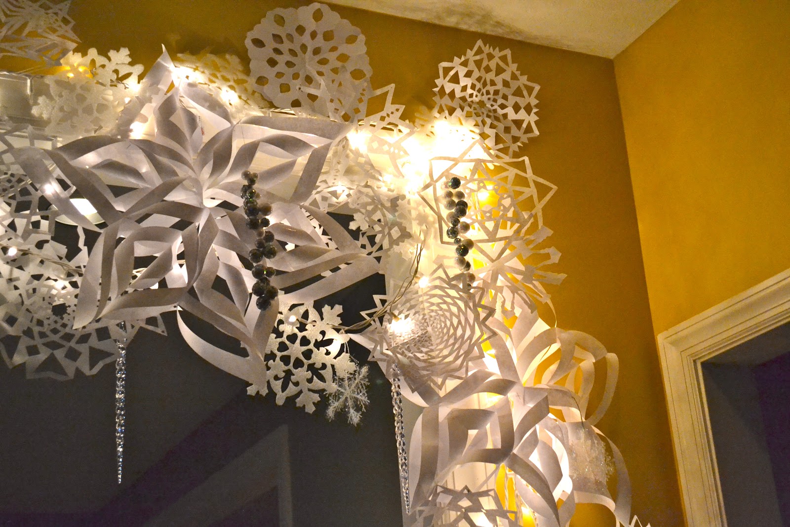 Hope Studios: My Snowflake Display!