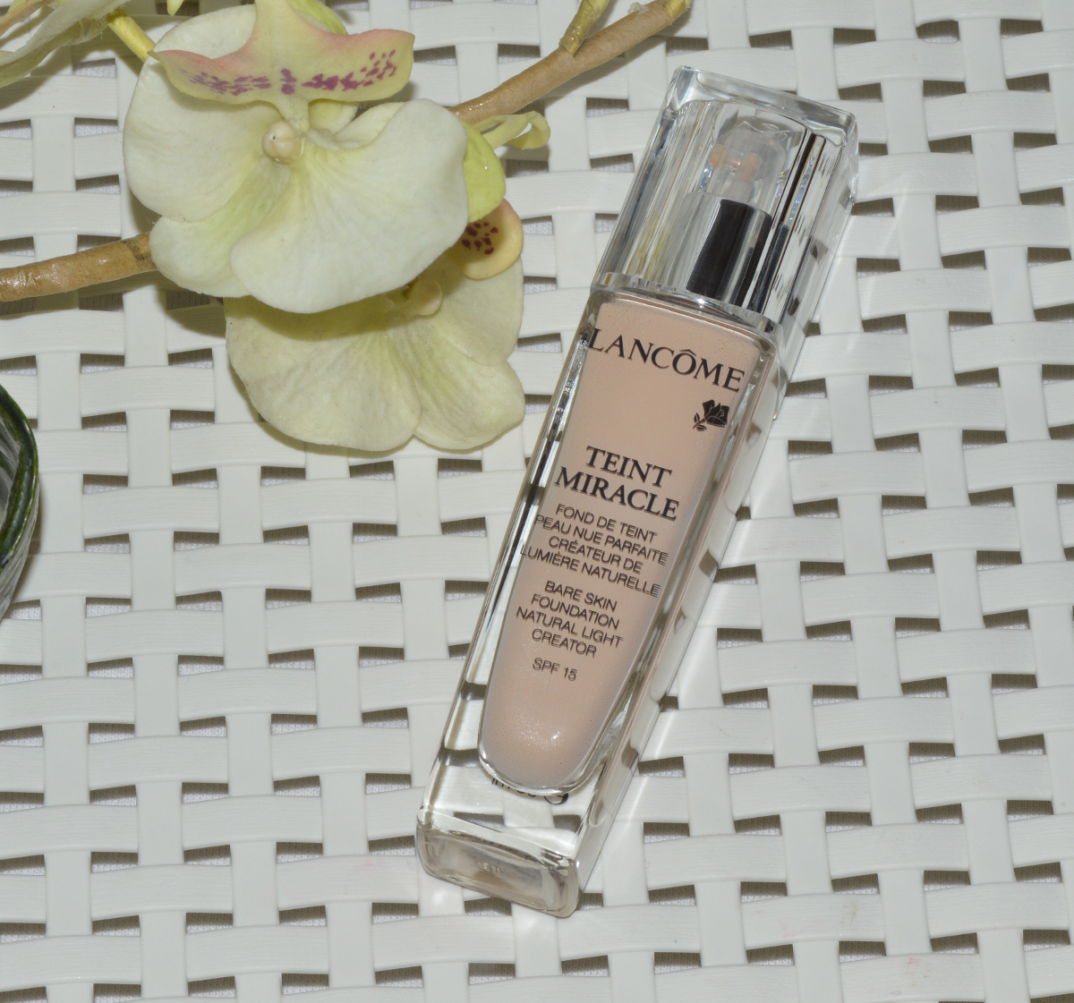 Urban Fashionista: Lancome Teint Miracle, #010 Beige Porcelaine