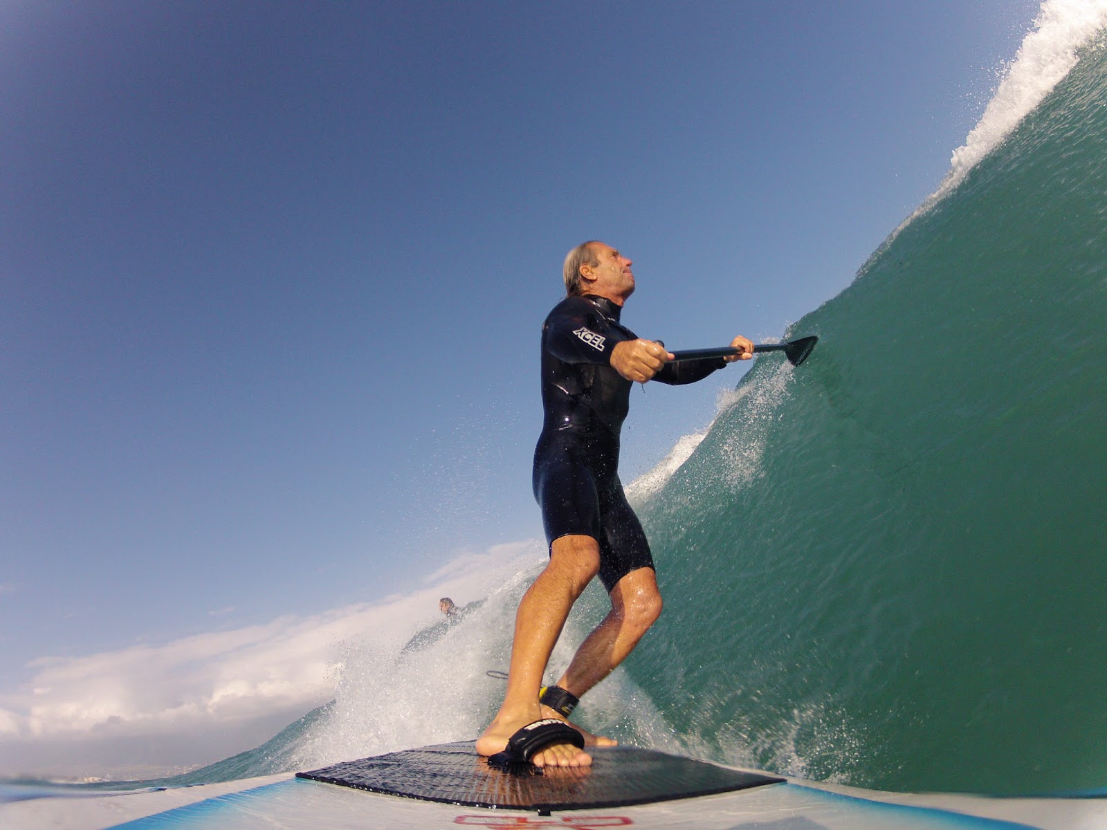 maui surf report: gnarly