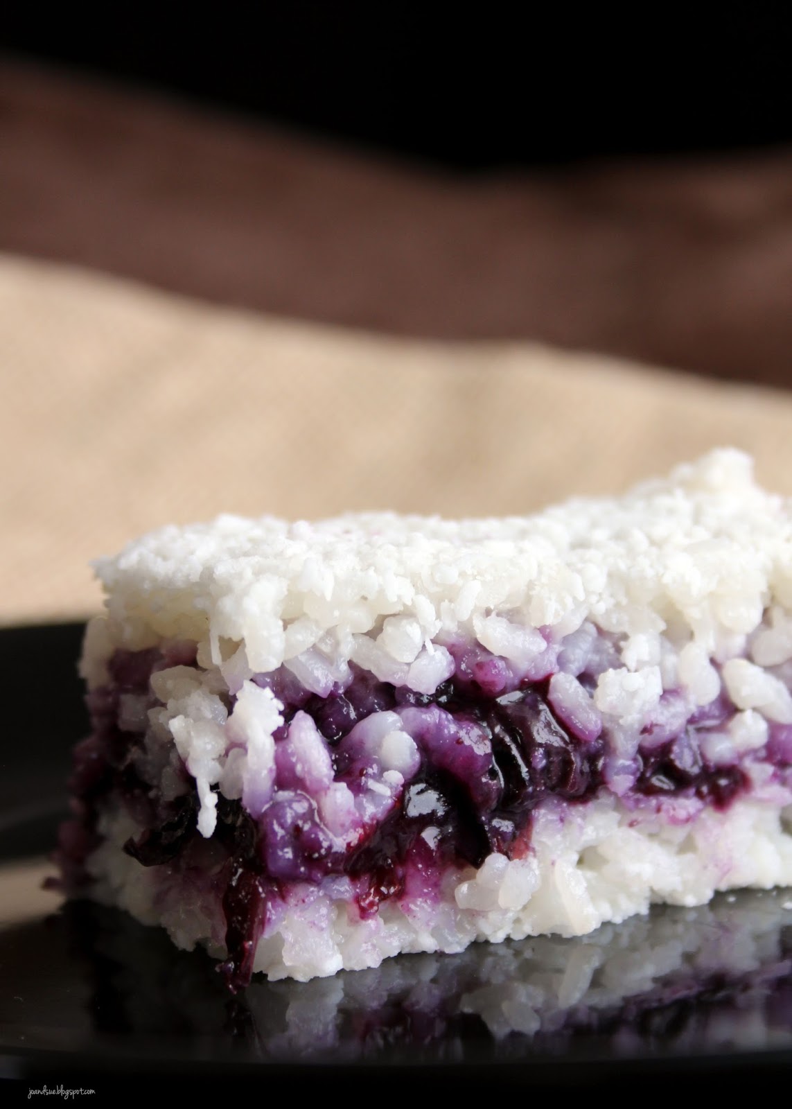 Jo and Sue: Refreshing Blueberry And Coconut Rice bars