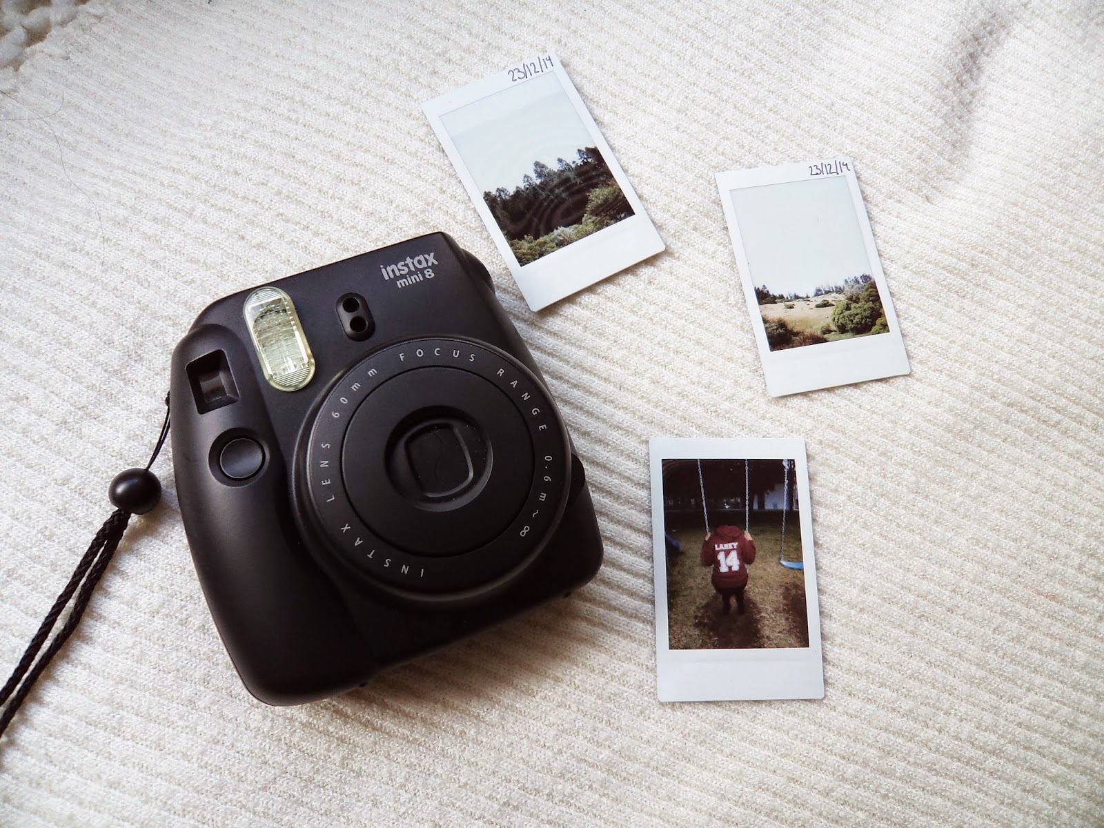 Fujifilm Instax mini 8 review - velvet-style