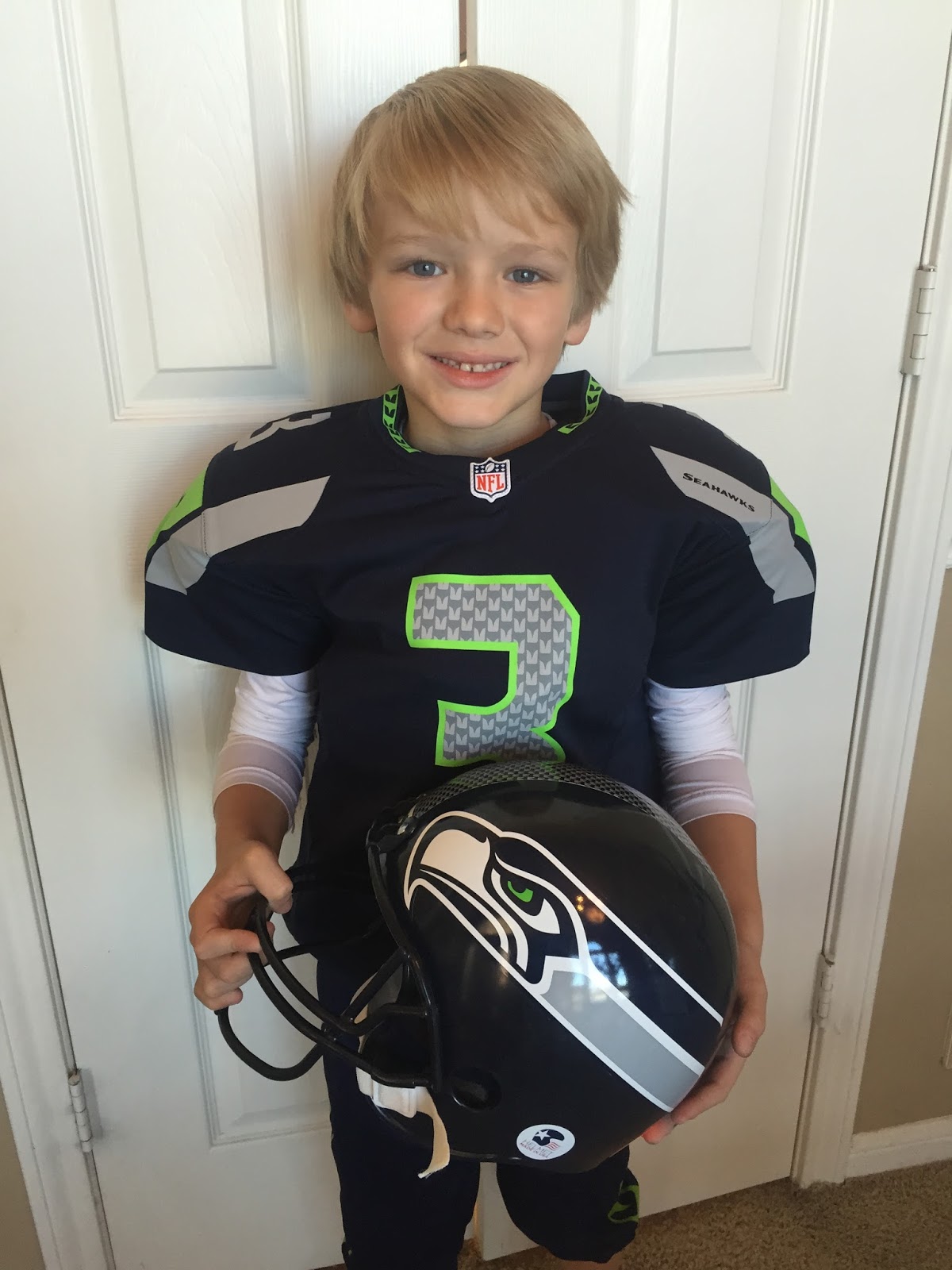 Trendy Mindy and Her Loves...: Football Dreams