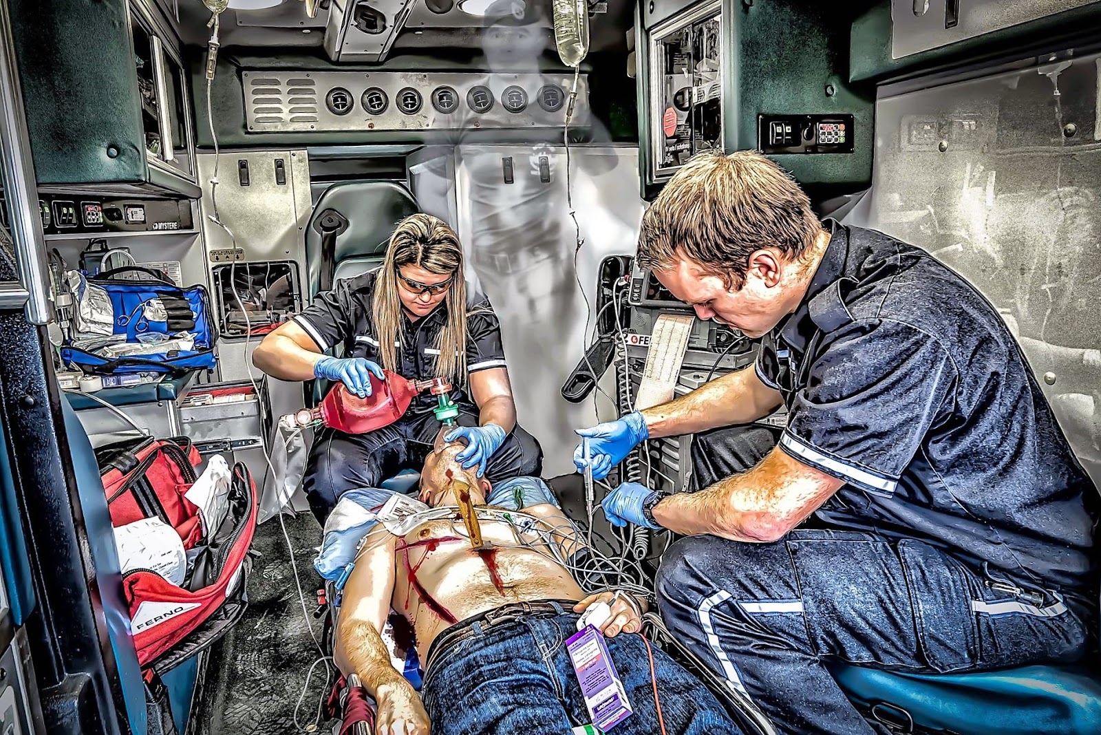 EMS SOLUTIONS INTERNATIONAL marca registrada: EMS Photos Star of Life ...