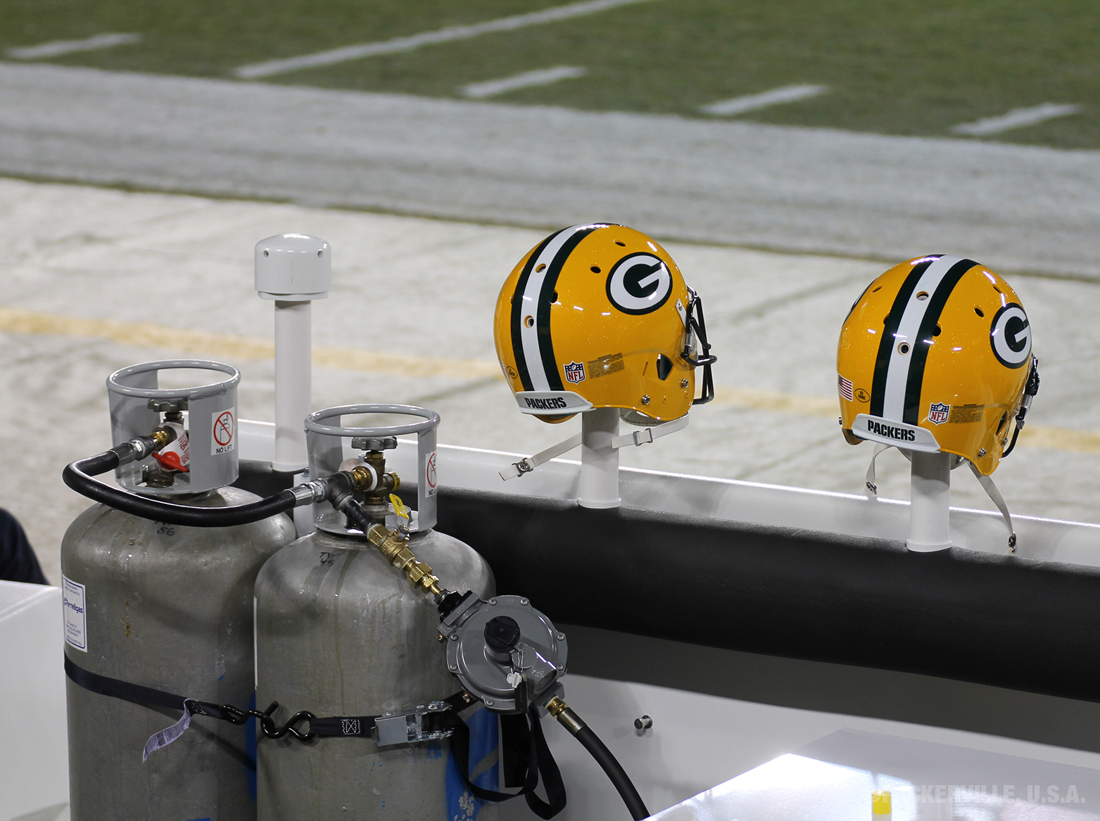 PACKERVILLE, U.S.A.: Vikings at Packers — Part I