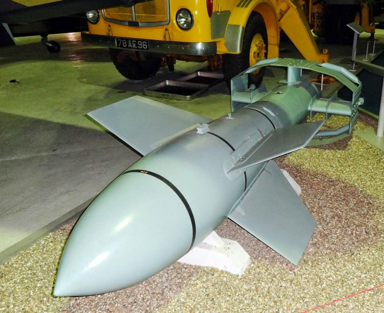 Plastic Models on the Internet: Weapons walkaround vol.3 : Fritz X