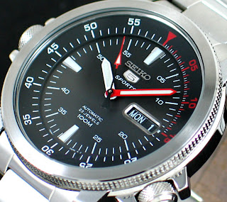 Watch Chain: SEIKO AUTOMATIC ROTATING RING 100M SS BLK WATCH SNZJ57