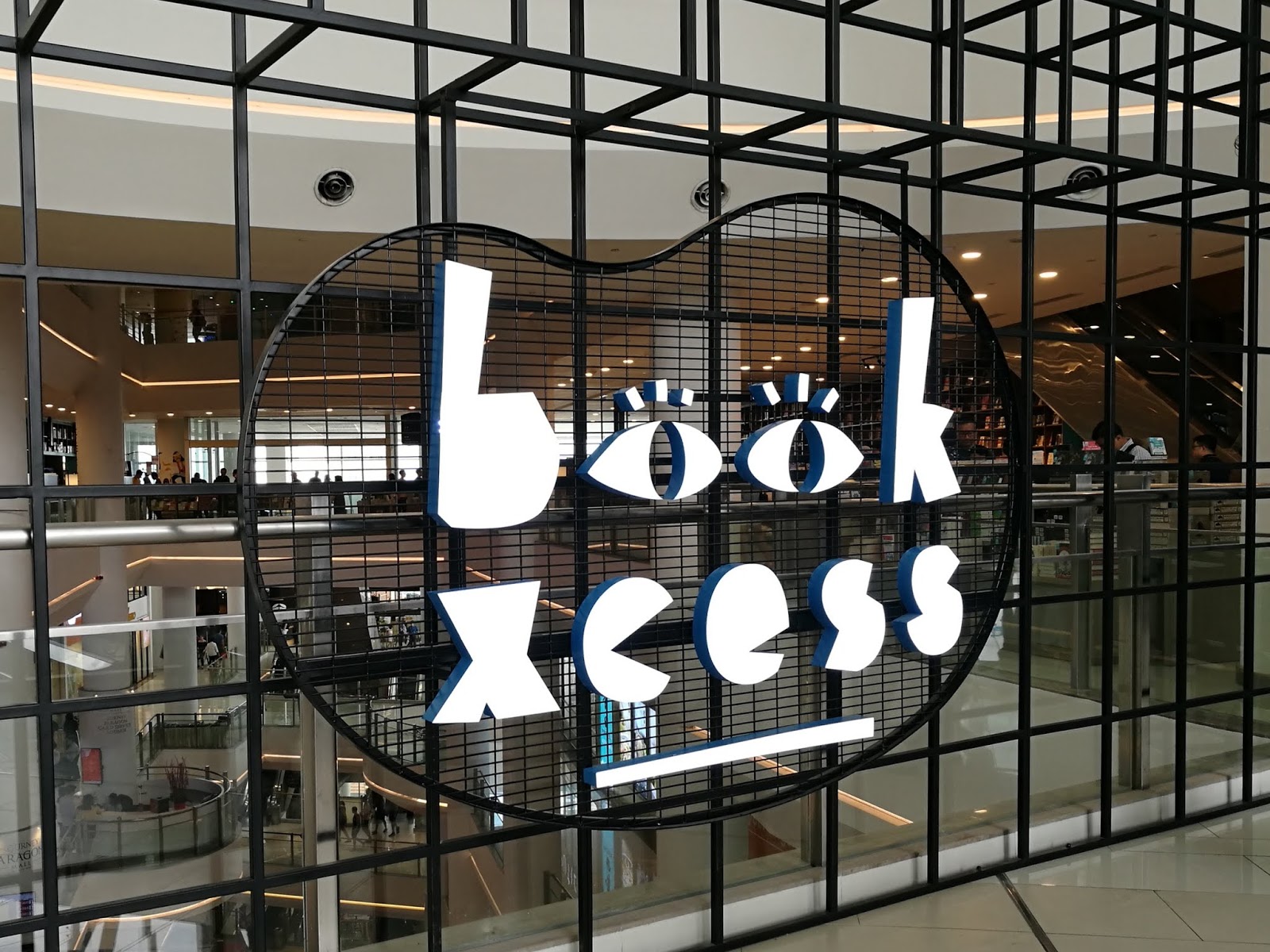 Really tall and long shelf at BookXcess in Gurney Paragon, Penang ...