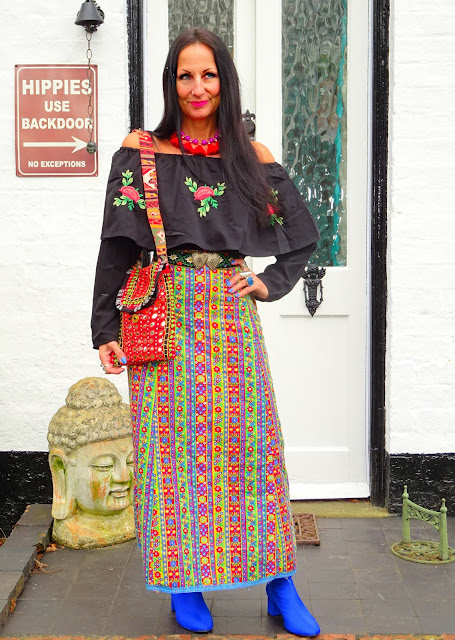 Vintage Vixen: She's Eclectic - What I'm Wearing Today