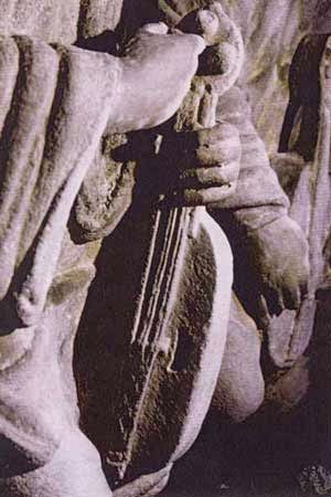 Barro e Cordas: Rabeca Medieval