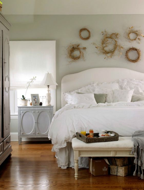 Alabaster Lamps: Classic Decor