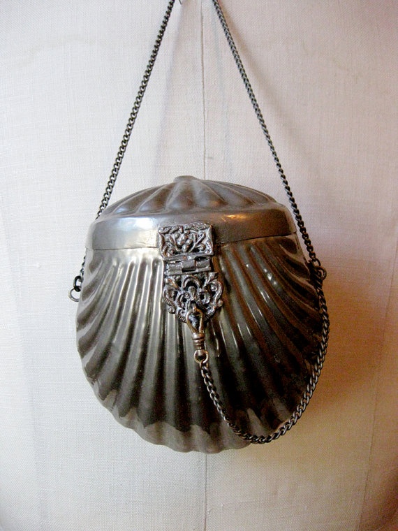 loveisspeed.......: Handbag and purses 17th century to 18th century women..