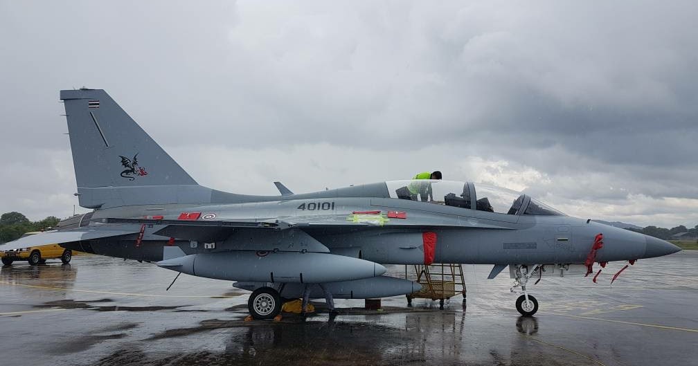 AAG_th บันทึกประจำวัน: เครื่องบินฝึกนักบินขับไล่ T-50TH กองทัพอากาศไทยกำลังรอเปลี่ยนเครื่องยนต์ ...